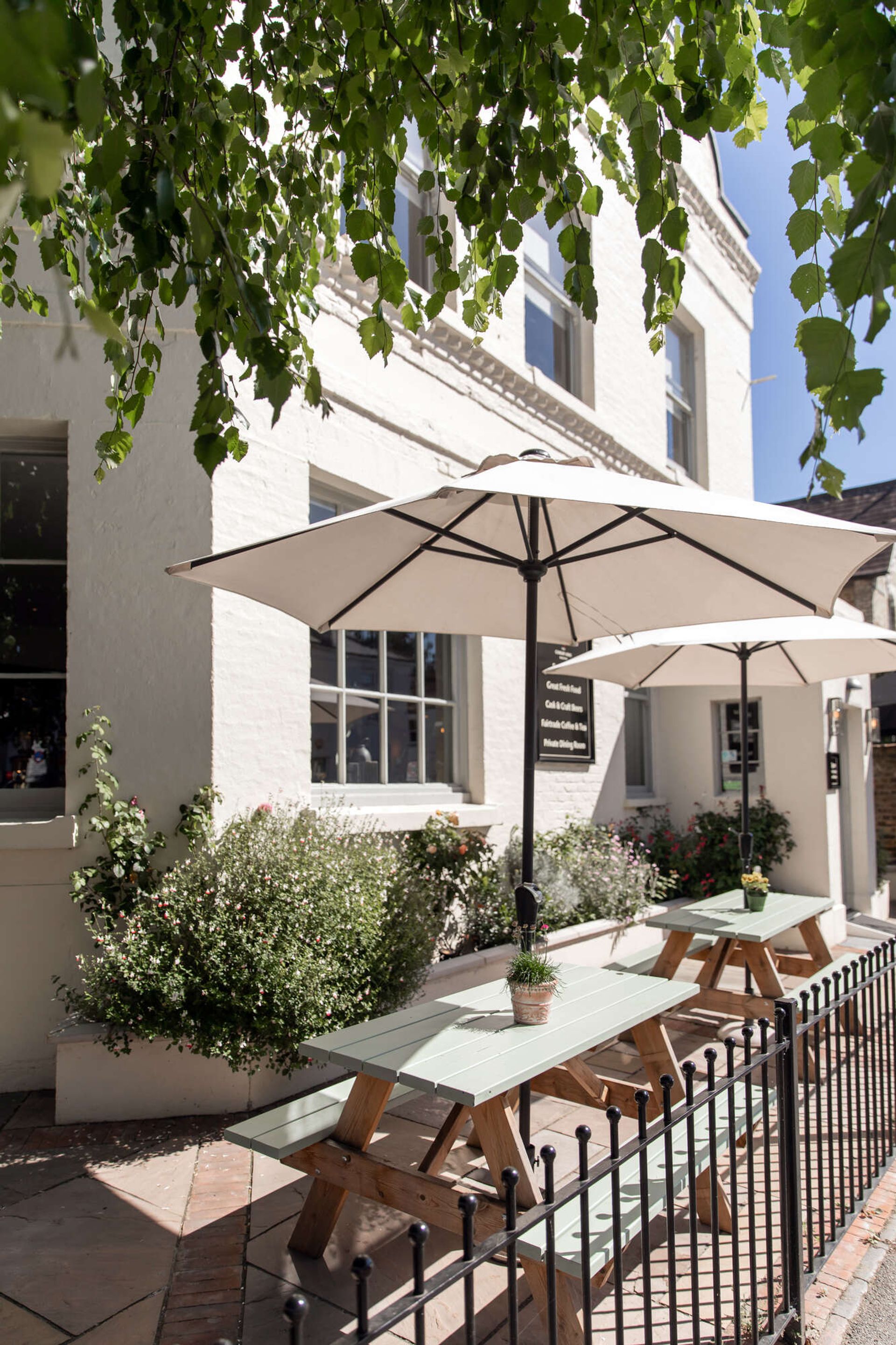 Food and drink - Canbury Arms